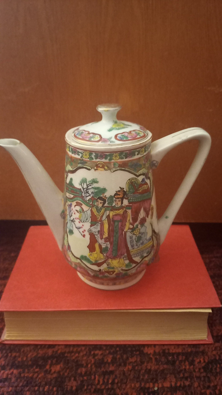 продаю старинные китайский чайник.