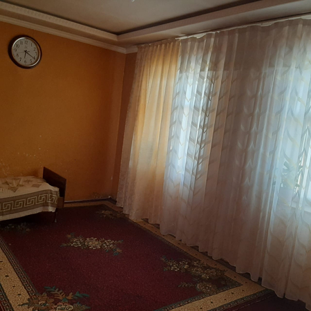 Срочни дача сотилади
