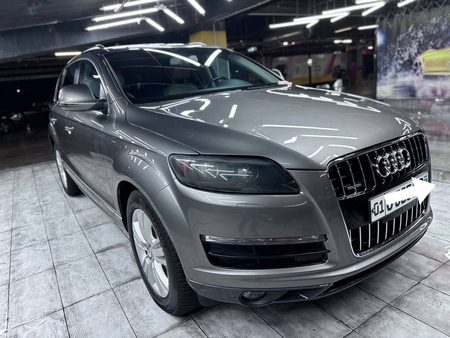 Audi Q 7  3.6 L 2010 Yil