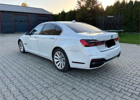 Bmw 7 4,4 бензин гибрид