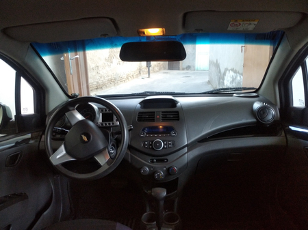 Spark sotiladi A/T.