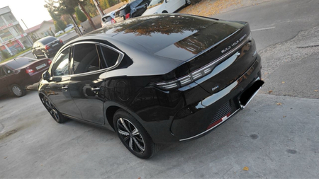BYD Chazor gibrid  3 poz 2023 yil, 30.000 km