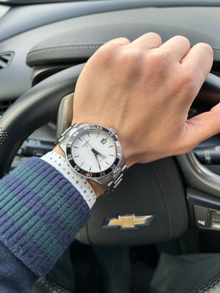 Продам оригинальный tissot