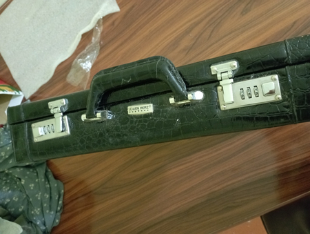 Professionalni Pichoqlar nabor(made in Shveytsaria) kodli chamadoni bn
