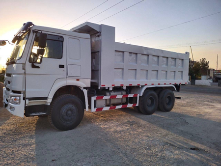 Howo sinotruk mashinasi
