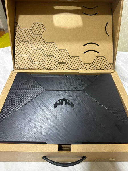 как новый ноутбук hp core i5 sotiladi