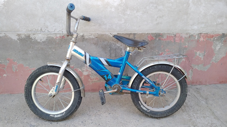 Detskiy velosiped sotiladi