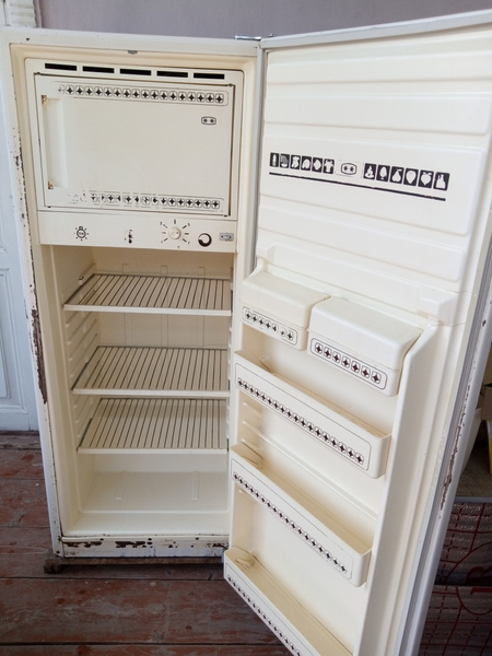 Продается холодильник