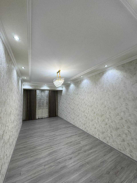Продаётся 3х комнатная люкс квартира на 102 кв метров Гагарина