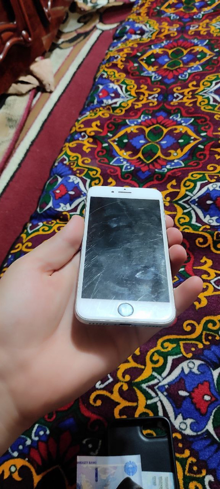 Iphone 8 holati 10/8