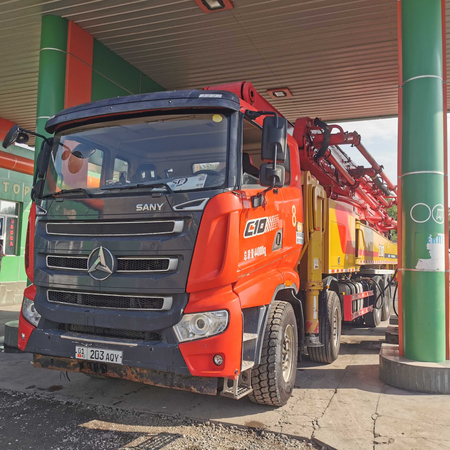 Продаю автобетононасос Сани 63м