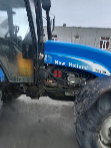 Hew  Holland TS130