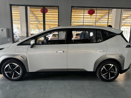 Gac aion Y Plus 510 km 22800 y e
