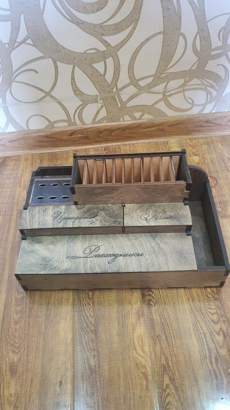 Lash box sotiladi xolati yangi kachestvasi zo'r 350 ming so'm