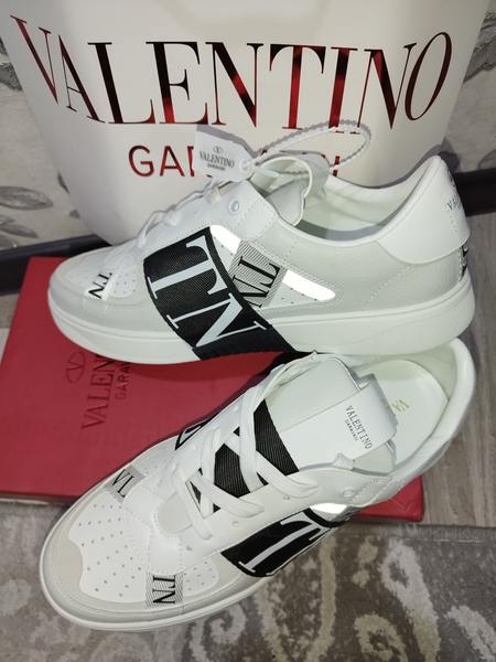 Valentino Garavani VL7N ORIGINAL 44