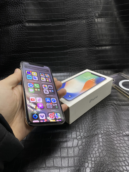 Iphone X 64GB Sotiladi