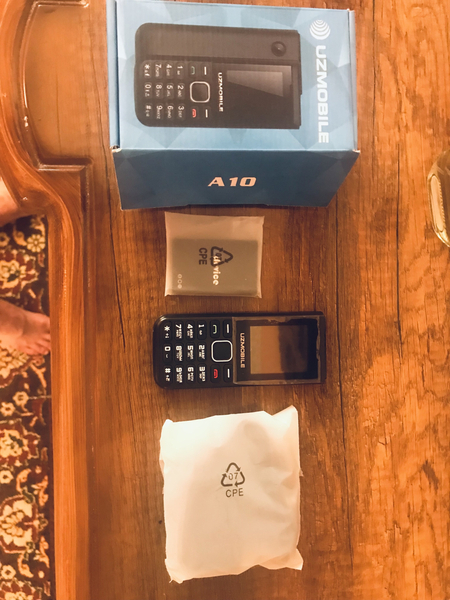 Telefon srochna sotiladi