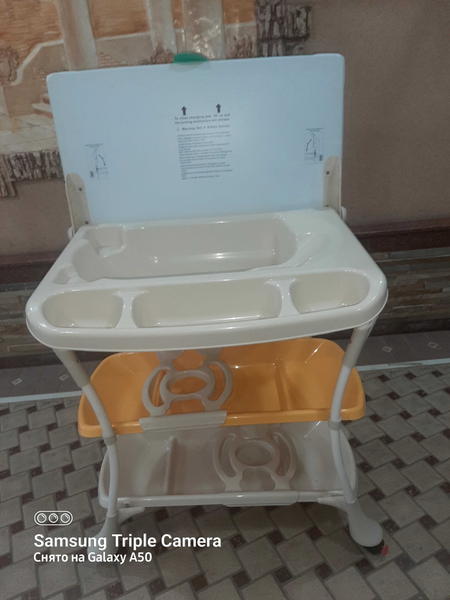 Chaqaloqlar vannochkasi (barcha qulayliklari bilan)
