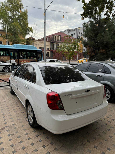 Chevrolet JENTRA 2020