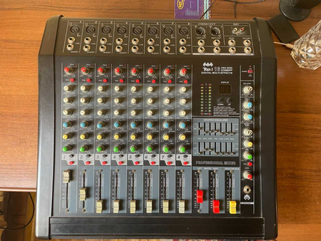 усилитель Peavey pv1800