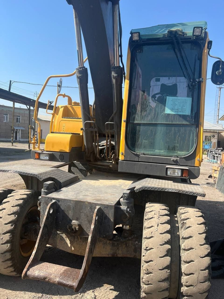 VOLVO EW145B 360 Adaptr