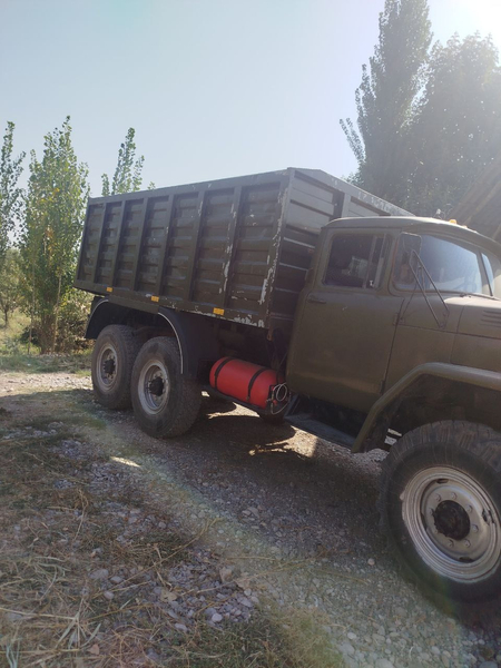 Zil 131 sotiladi
