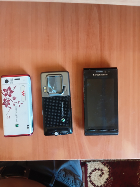 Sony ericsson c702