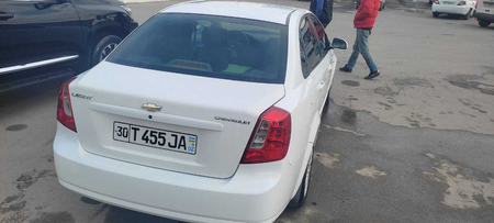 Ласетти сотилади 1.8 Gentra қилинган!