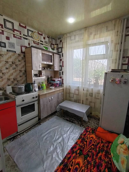 Уй сотилади 14000$