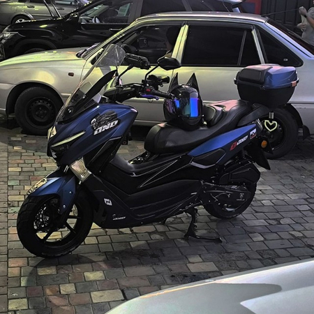 Skuter S max Cavalo