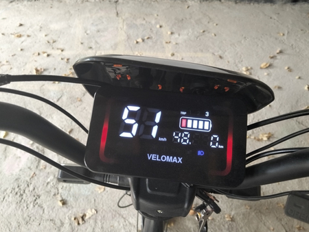 Продоеться веломах