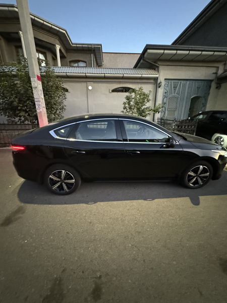 BYD chazor 2023 yengi pachti 5000km yurgan toptoza full pazitsa