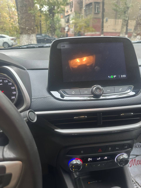 Tracker 2 Premier 2022г 14000 км