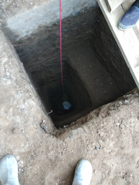 Сув чикарамиз качалка урнатамиз ишимиз тоза.