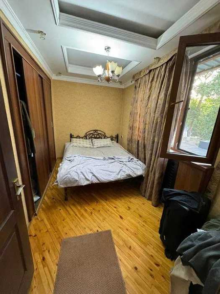Садыка  Азимова  .3/4/5.  кирпич   { мебель + техника +  80 м² )