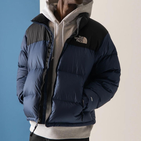 The North Face дутая куртка легкая, удобная, тёплая