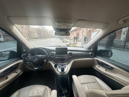 Mercedes Viano Vklass
Yili 2016
Probeg 414000
Dizel 
Karobka avtomat
N