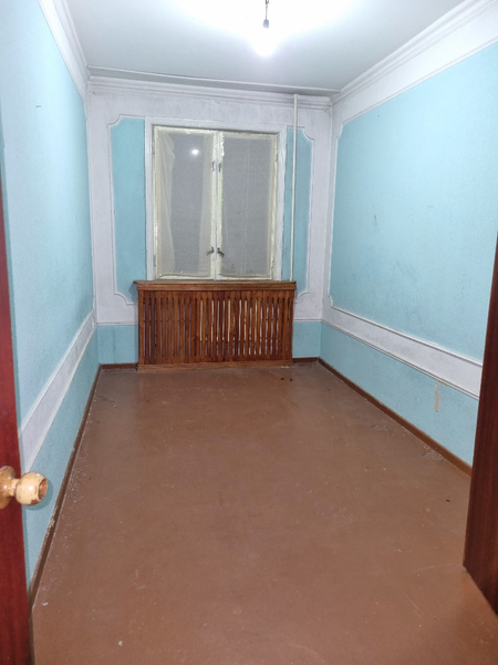 2в3/1/4 Ялангач базарчик, теннисные корты,Не торец. 47м². Балкон 1,5×3