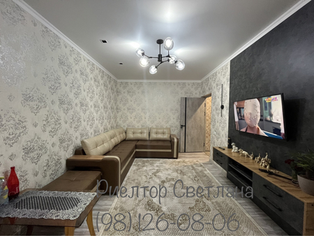 Продам квартиру ! 2 комн/1/5 у метро ( 47 квм) Авиасозлар