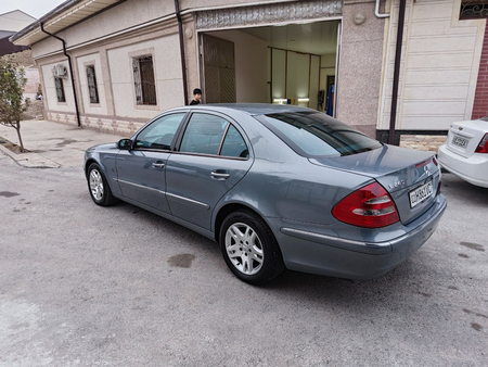 Mersedes Benz, W211, E240