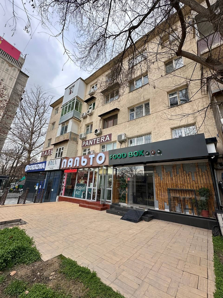 Аренда.  Метро БИЙ. 80 м2. Кафе. Бутик. Тур агентство.  Офис.