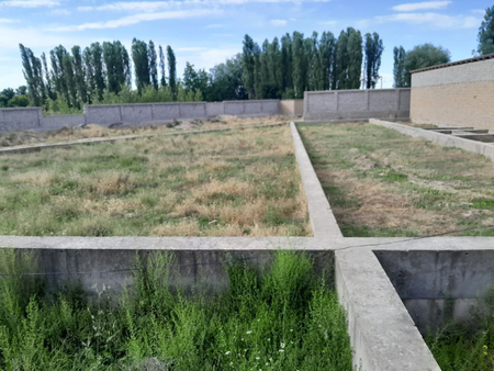 Янги участка бетон куйиб куйилган