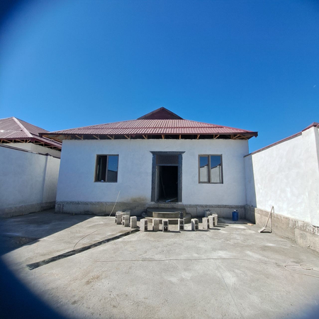 Uchastka sotiladi