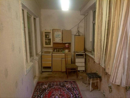 3 хоналик 4 этаж 6-микр Мадина Маркет
