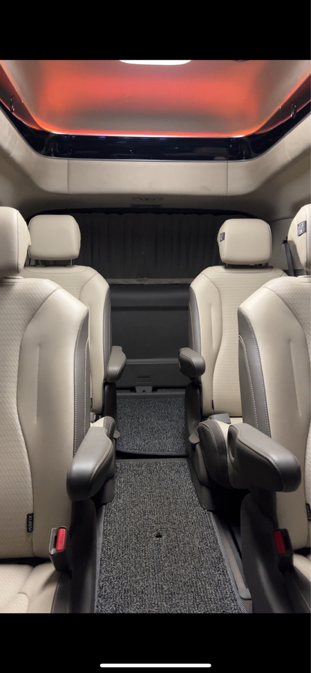 Kia Carnival Hi Limousine