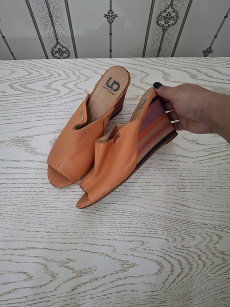 Kelinchaklarga oyoq kiyim