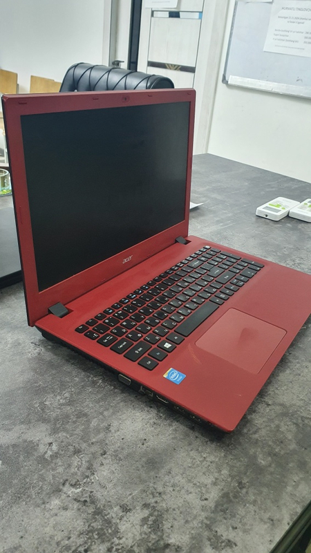 Acer Ofisnoy Notbuk
