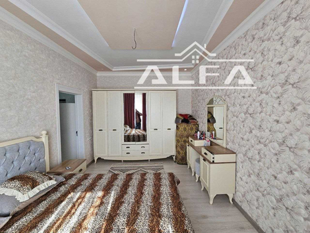 2 xonali 70m² 5-qavat sotiladi.