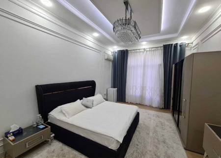 Продается Евро дом Ор-р: центр Луначарский 650м2