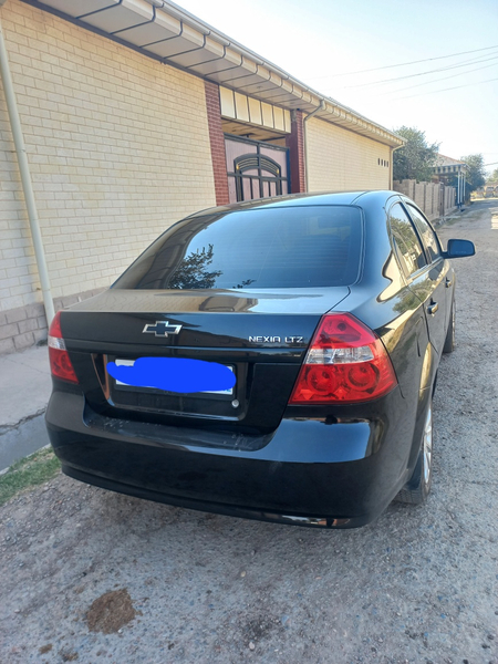 Nexia3 avtomat sotiladi